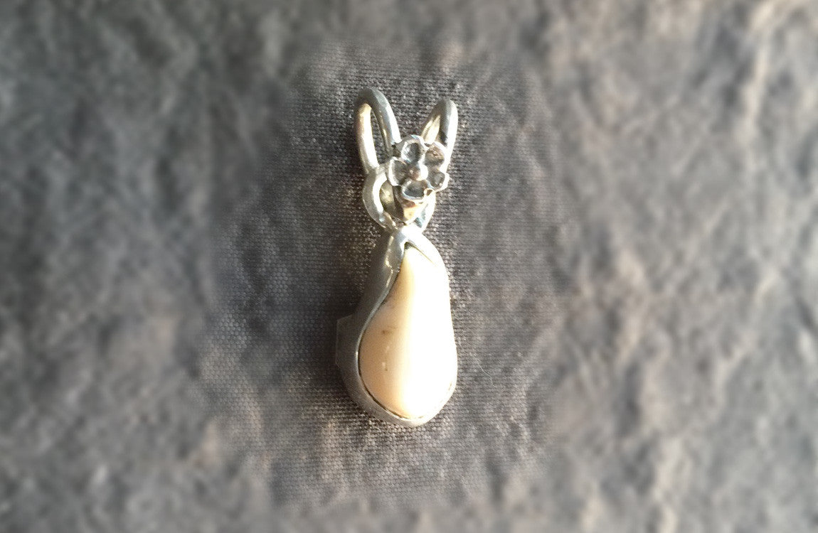 Elk Tooth Ivory Pendant (No. 1)